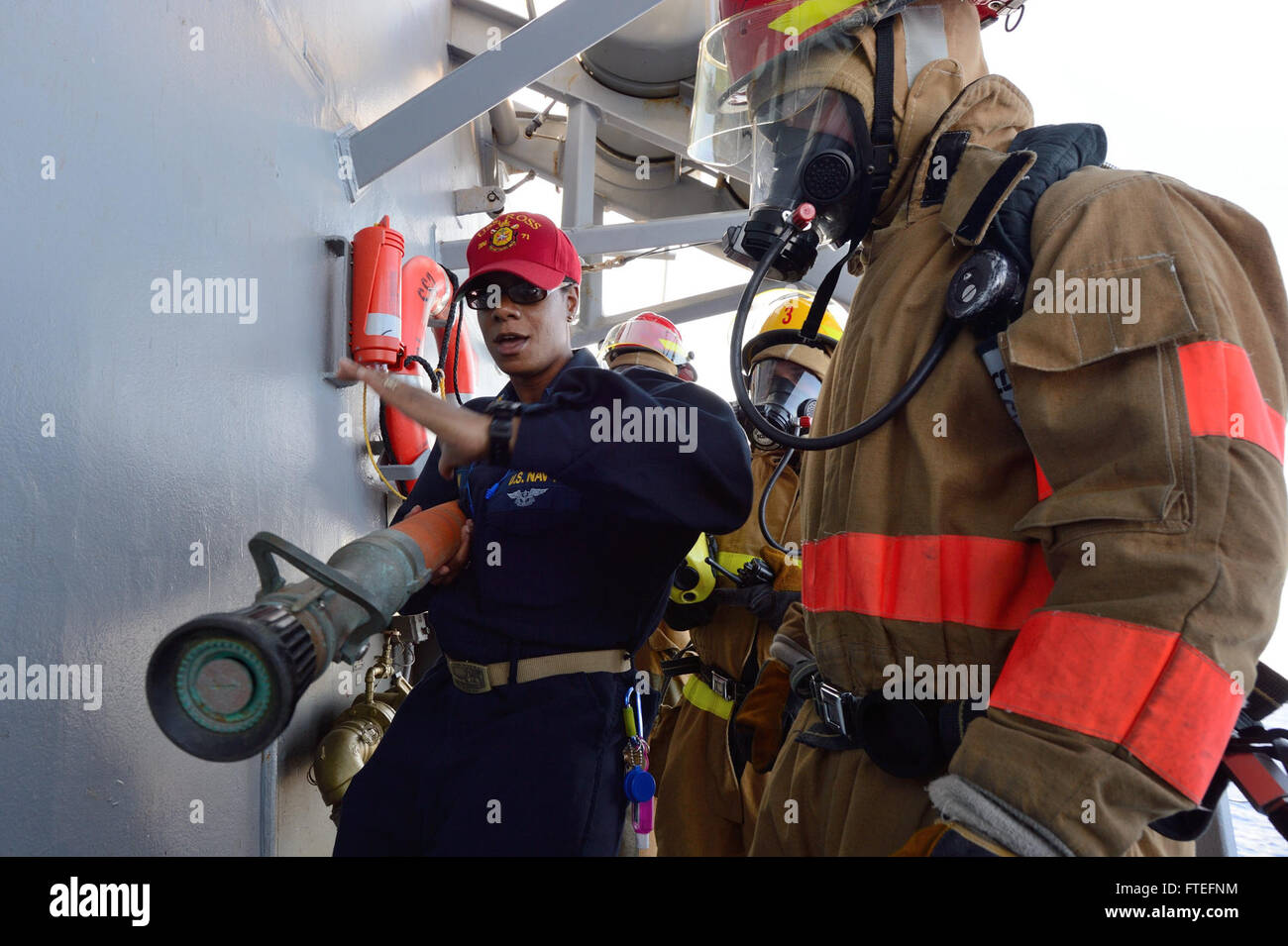 U s navy chief fire controlman hi-res stock photography and images - Alamy