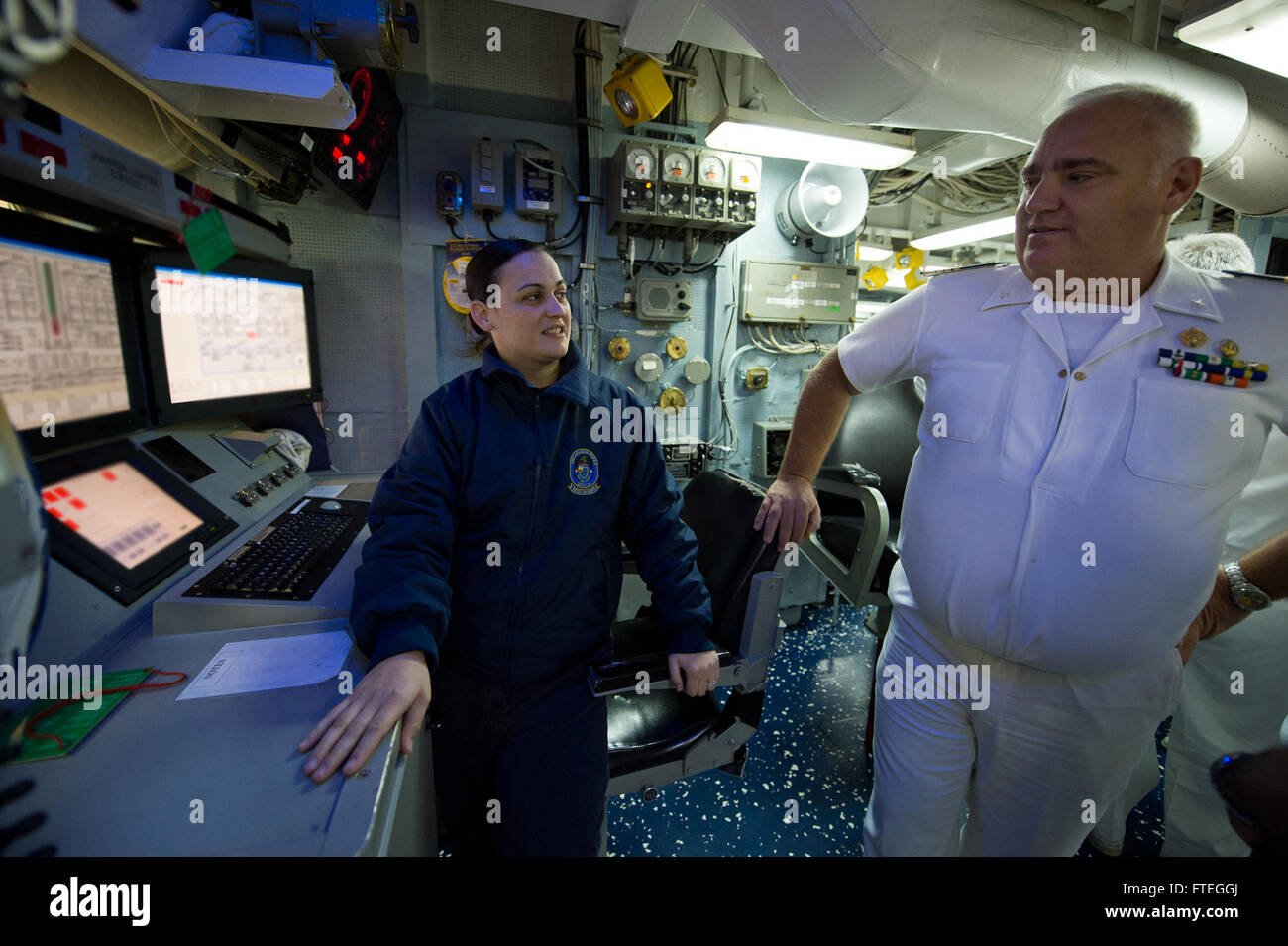 U s navy gas turbine technician hi-res stock photography and images - Alamy