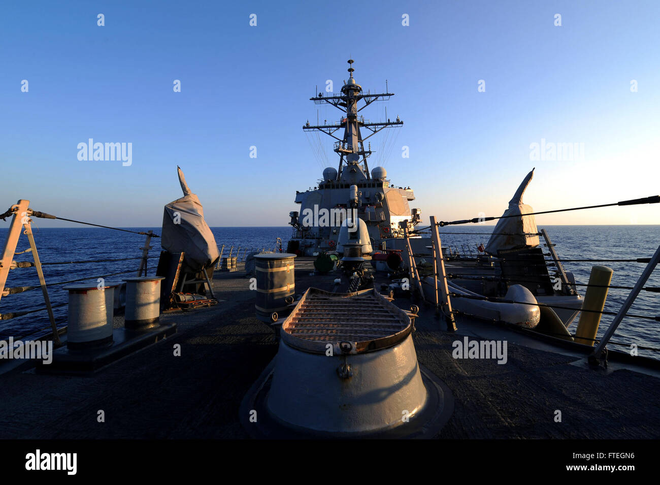 Uss ramage ddg 61 hi-res stock photography and images - Alamy