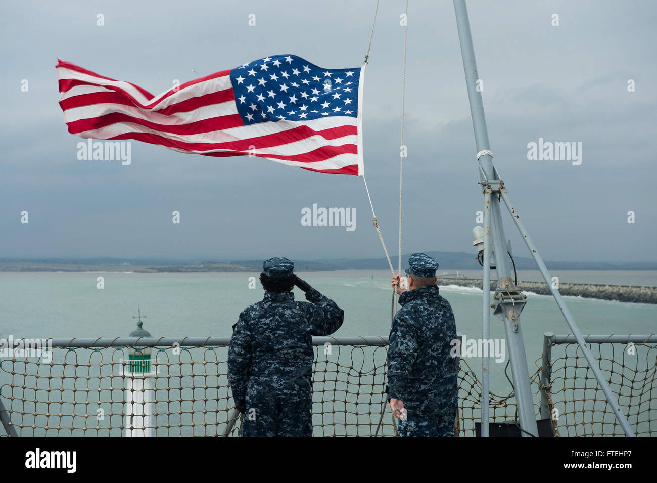 Uss hopkins hi-res stock photography and images - Alamy