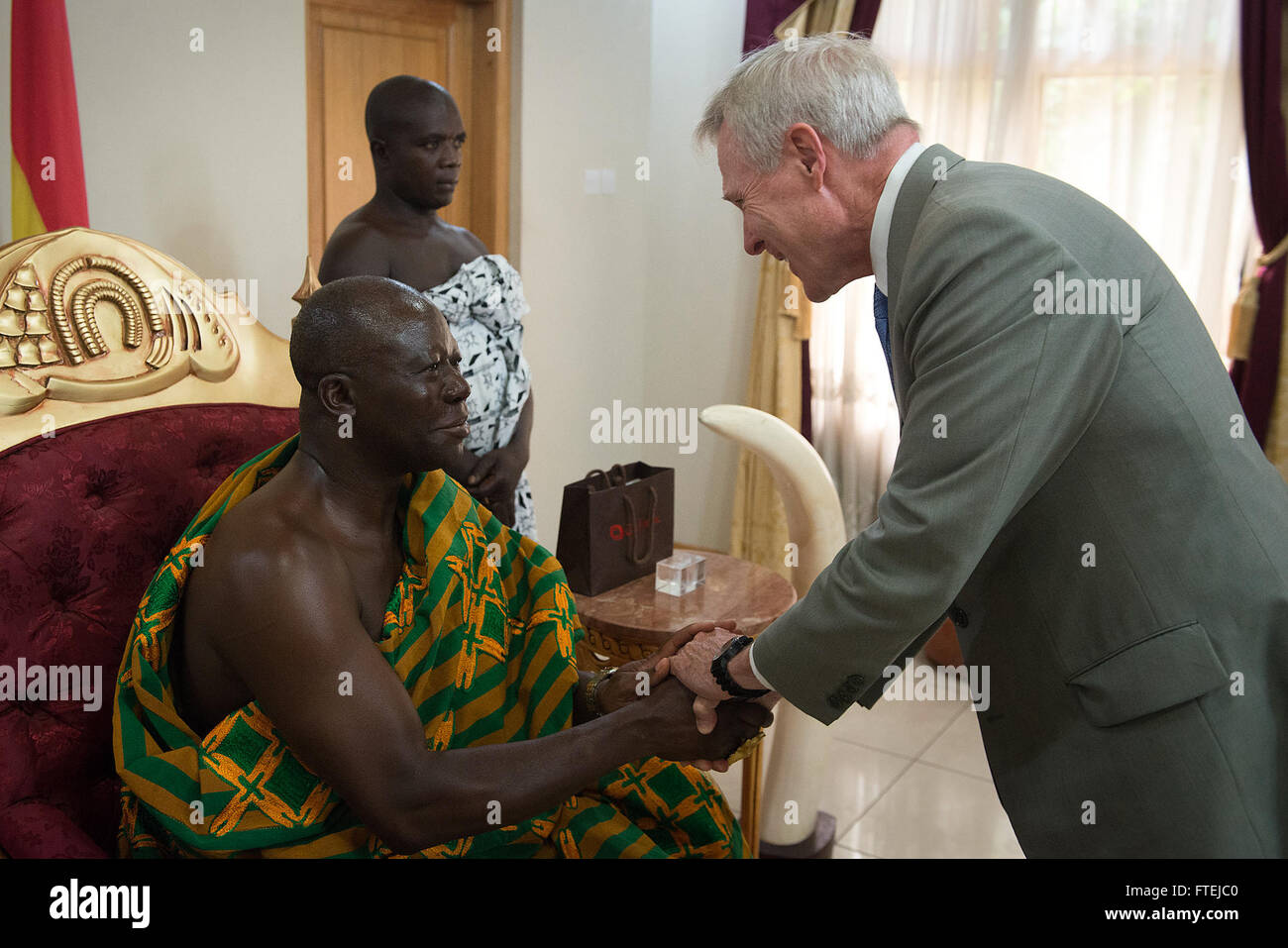 Secretary of the Navy Ray Mabus meets with King Otumfuo Osei Tutu II in ...