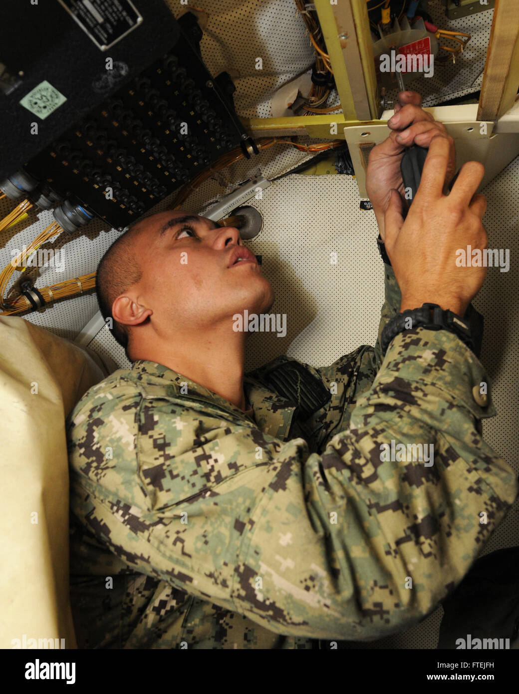 U s navy aviation mate 2nd hi-res stock photography and images - Alamy