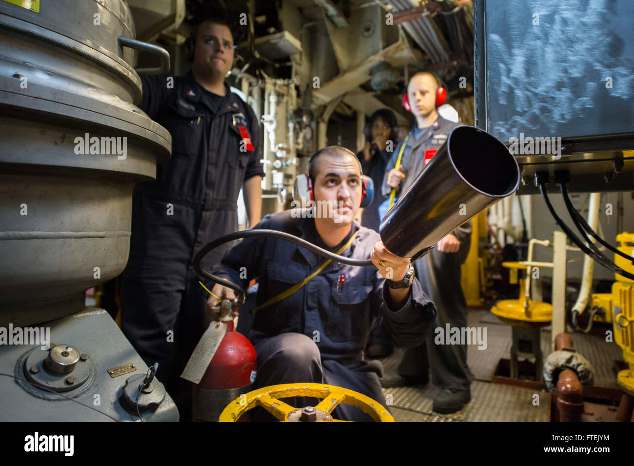 Electrical engineering class hi-res stock photography and images - Alamy