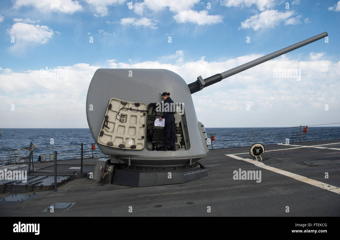 Ddg 75 maintenance hi-res stock photography and images - Alamy