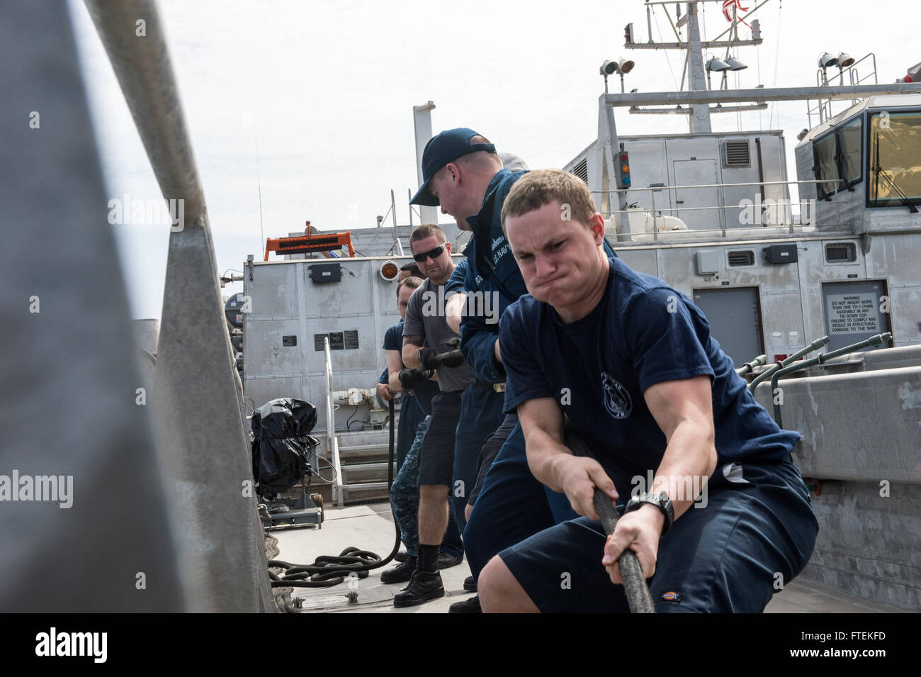 ATLANTIC OCEAN (Jan. 24, 2015) U.S. Navy Sailors and civil service ...
