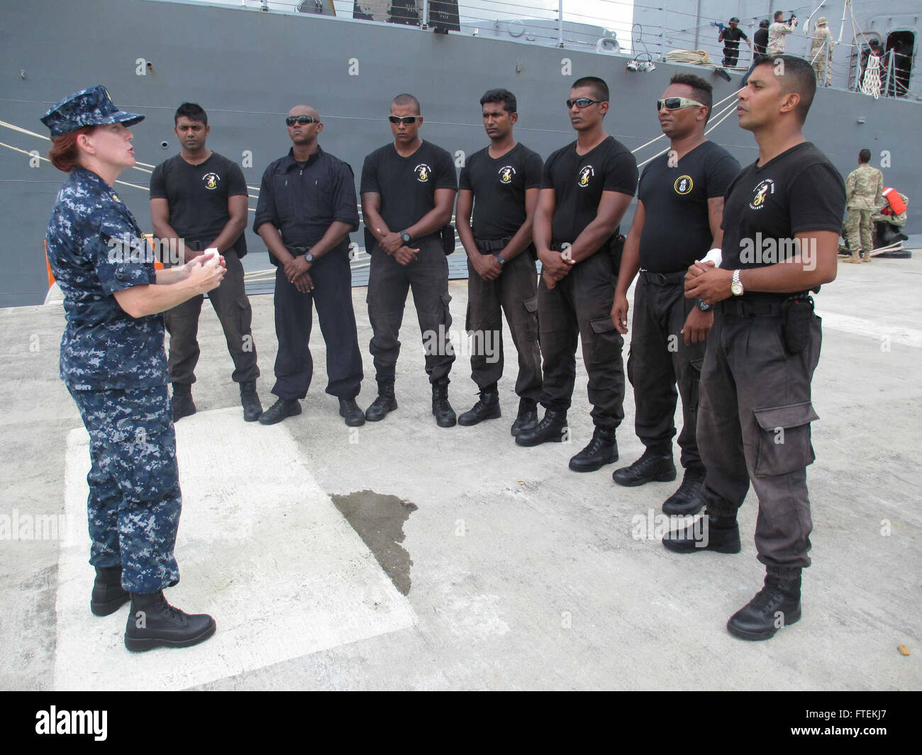Members u s navy reserve hi-res stock photography and images - Alamy