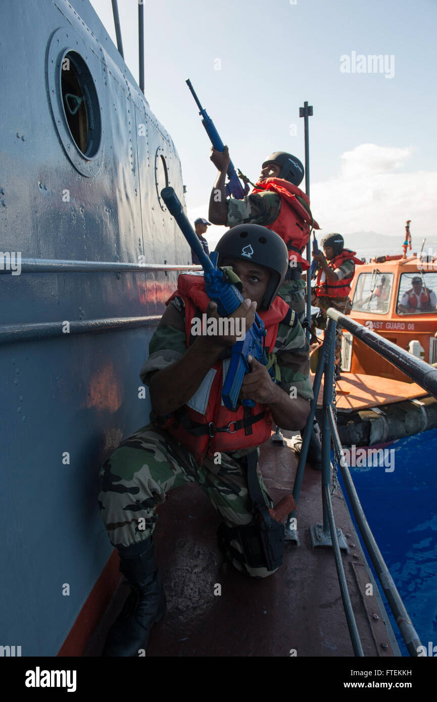 Piracy in the indian ocean hi-res stock photography and images - Alamy