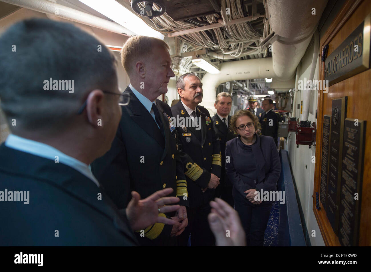 Uss cole memorial hi-res stock photography and images - Alamy