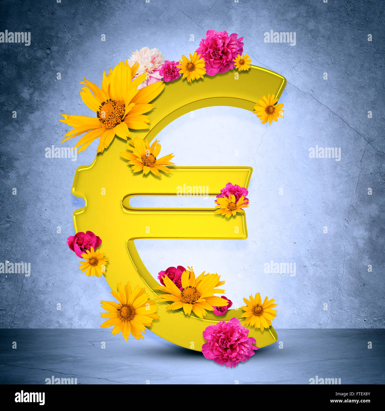 Golden euro sign Stock Photo - Alamy