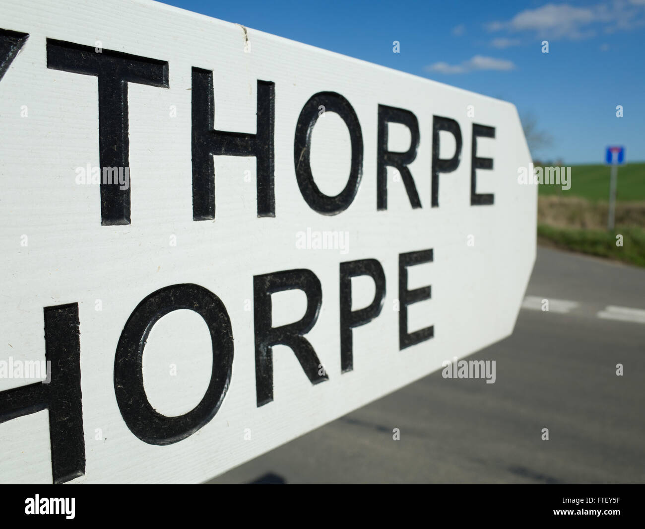 Sign showing direction road hi-res stock photography and images - Alamy