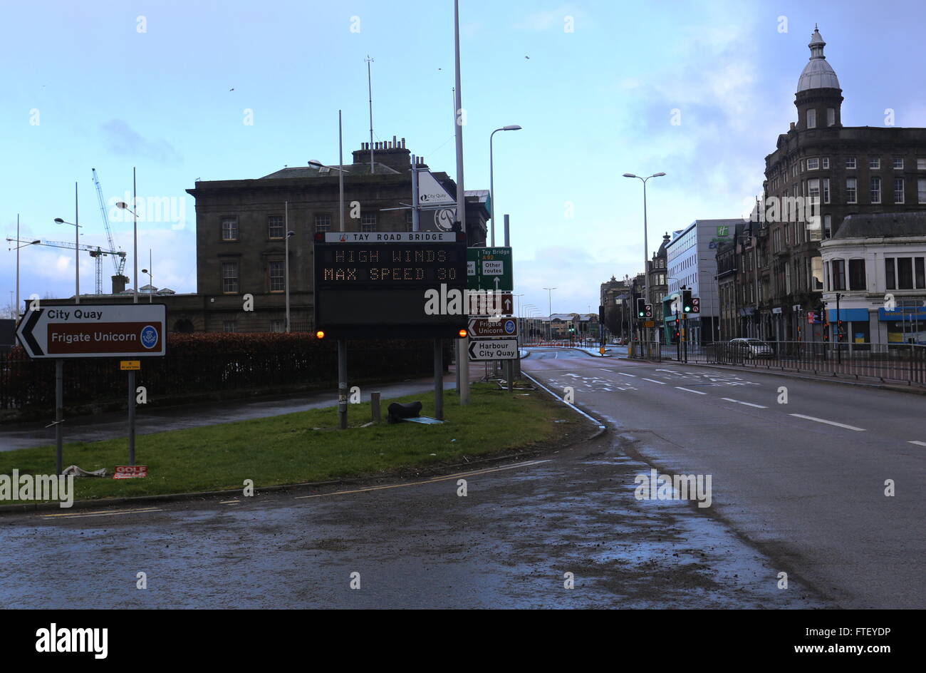 Speed restriction sign hi-res stock photography and images - Alamy
