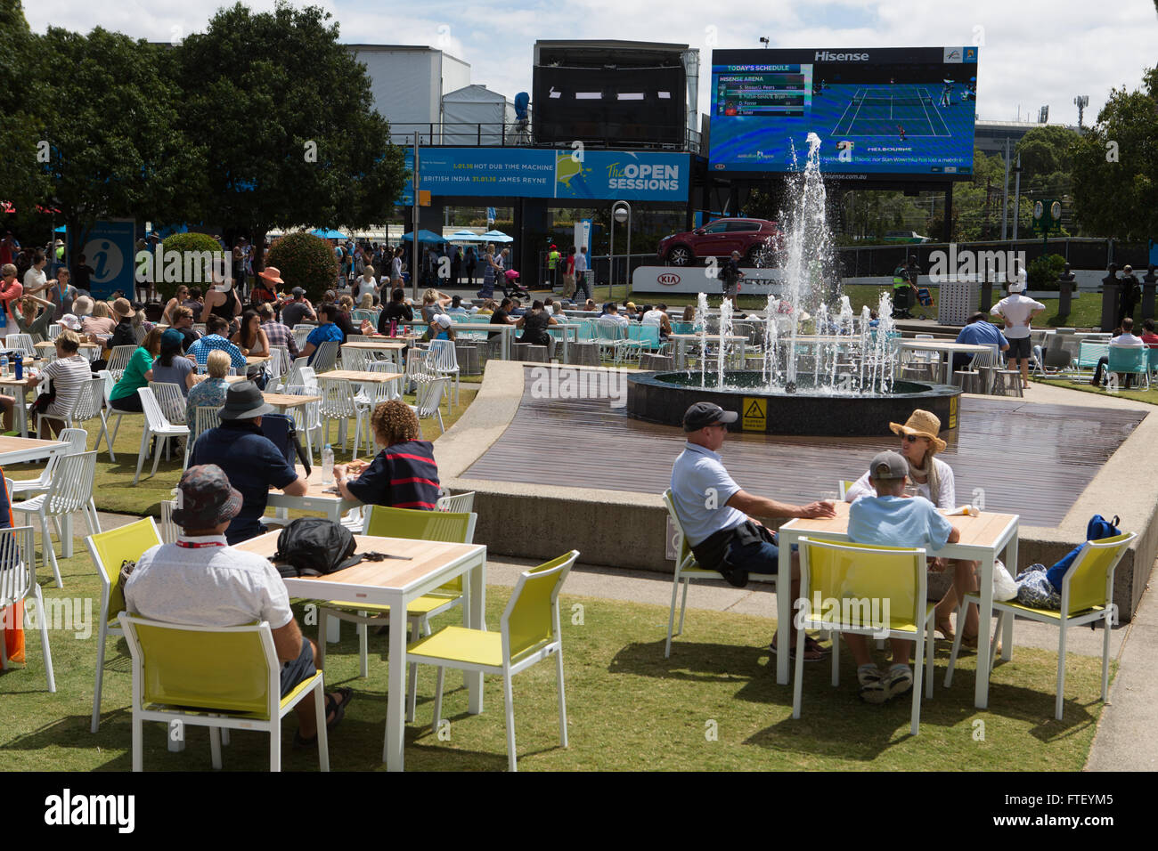 Australian open tennis crowd hi-res stock photography and images - Alamy