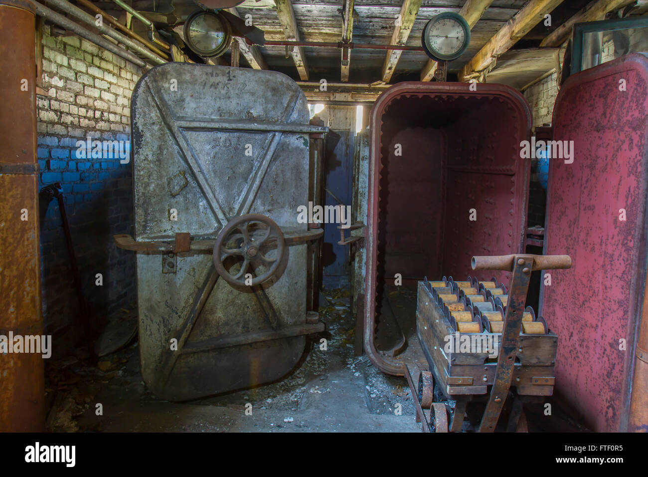 Aging equipment in turn of the century silk throwing factory Stock ...