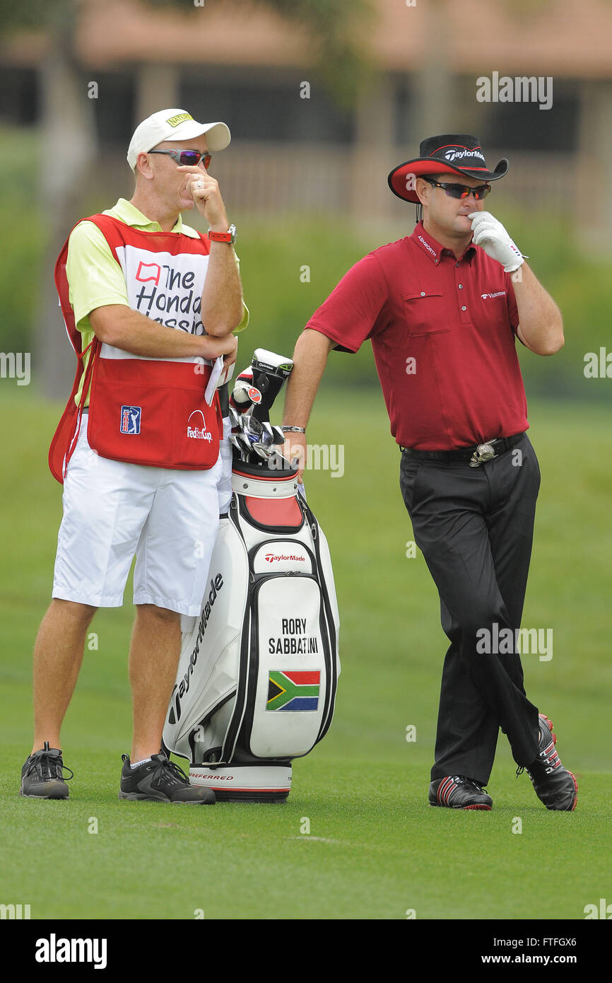 Rory and caddie hi-res stock photography and images - Alamy
