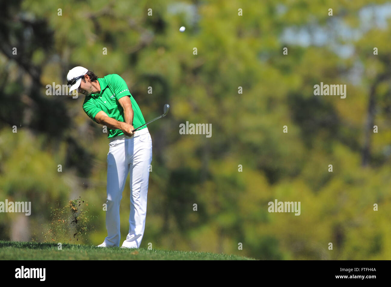 Palm Harbor, Fla, USA. 17th Mar, 2012. Cameron Tringale waves to the ...