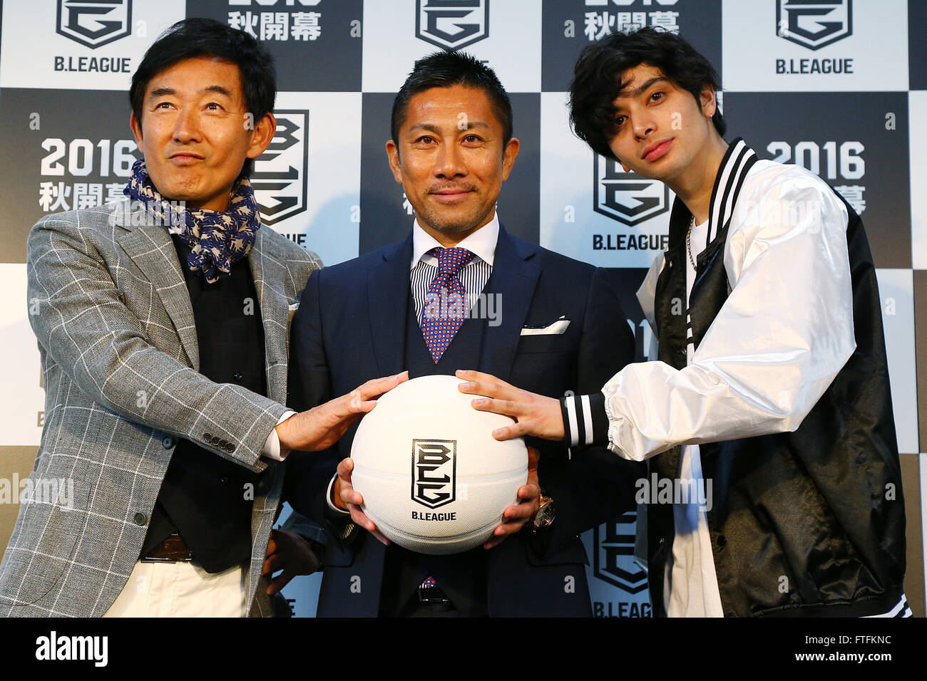 Tokyo, Japan. 28th Mar, 2016. (L-R) Masakiyo Maezono, Junichi Ishida ...