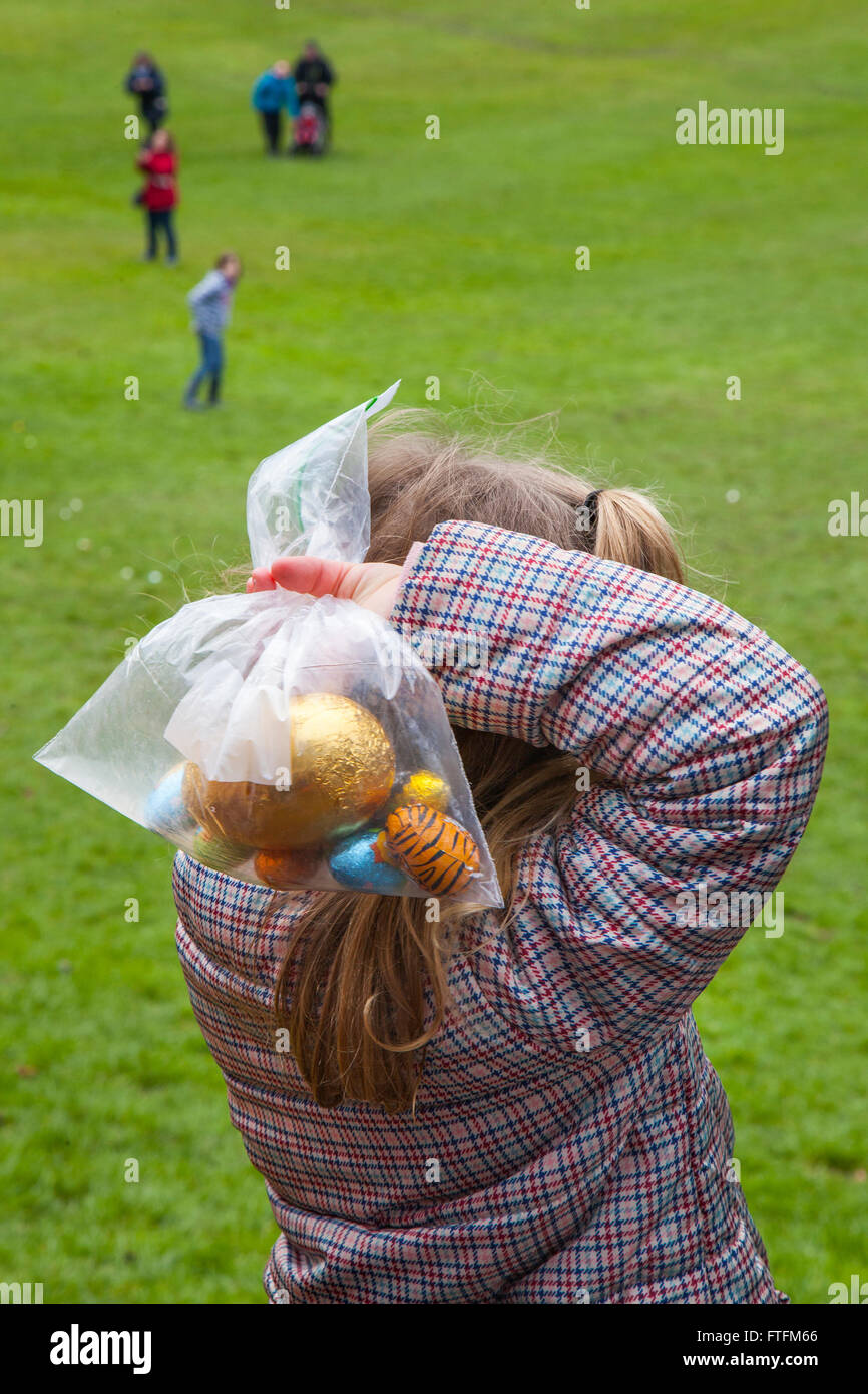 Egg rolling event hi-res stock photography and images - Alamy