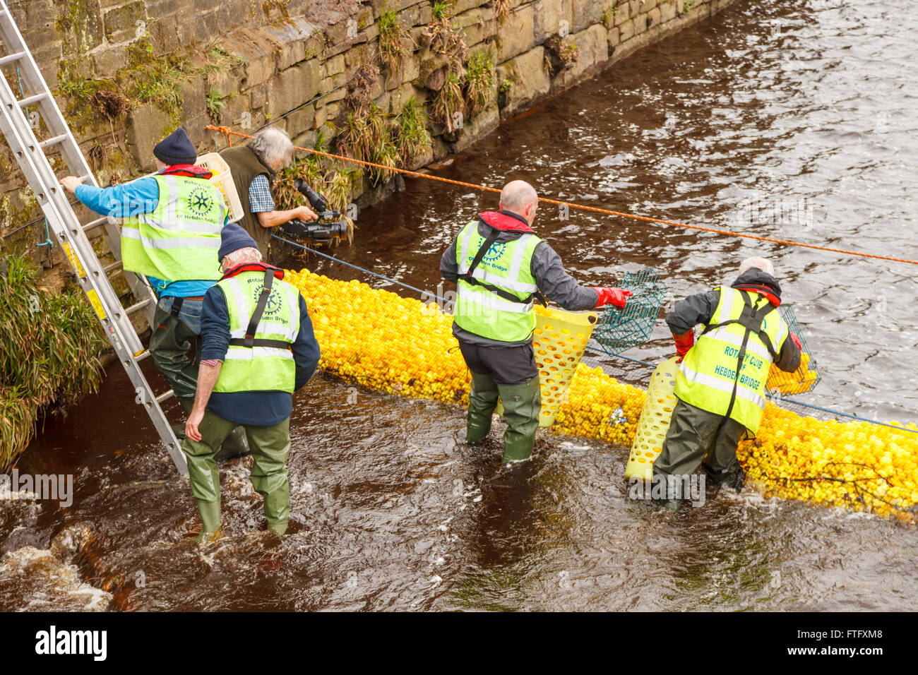 Caught a duck hi-res stock photography and images - Alamy