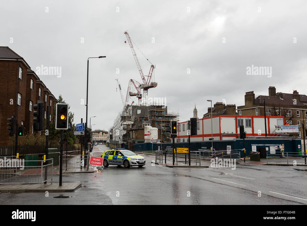 Crane collapse in london hi-res stock photography and images - Alamy