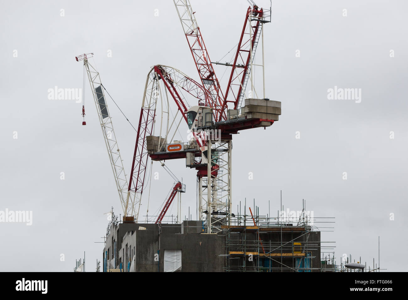 Crane collapse in london hi-res stock photography and images - Alamy