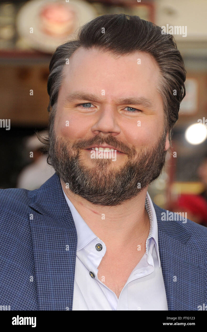 Ca tyler labine hi-res stock photography and images - Alamy
