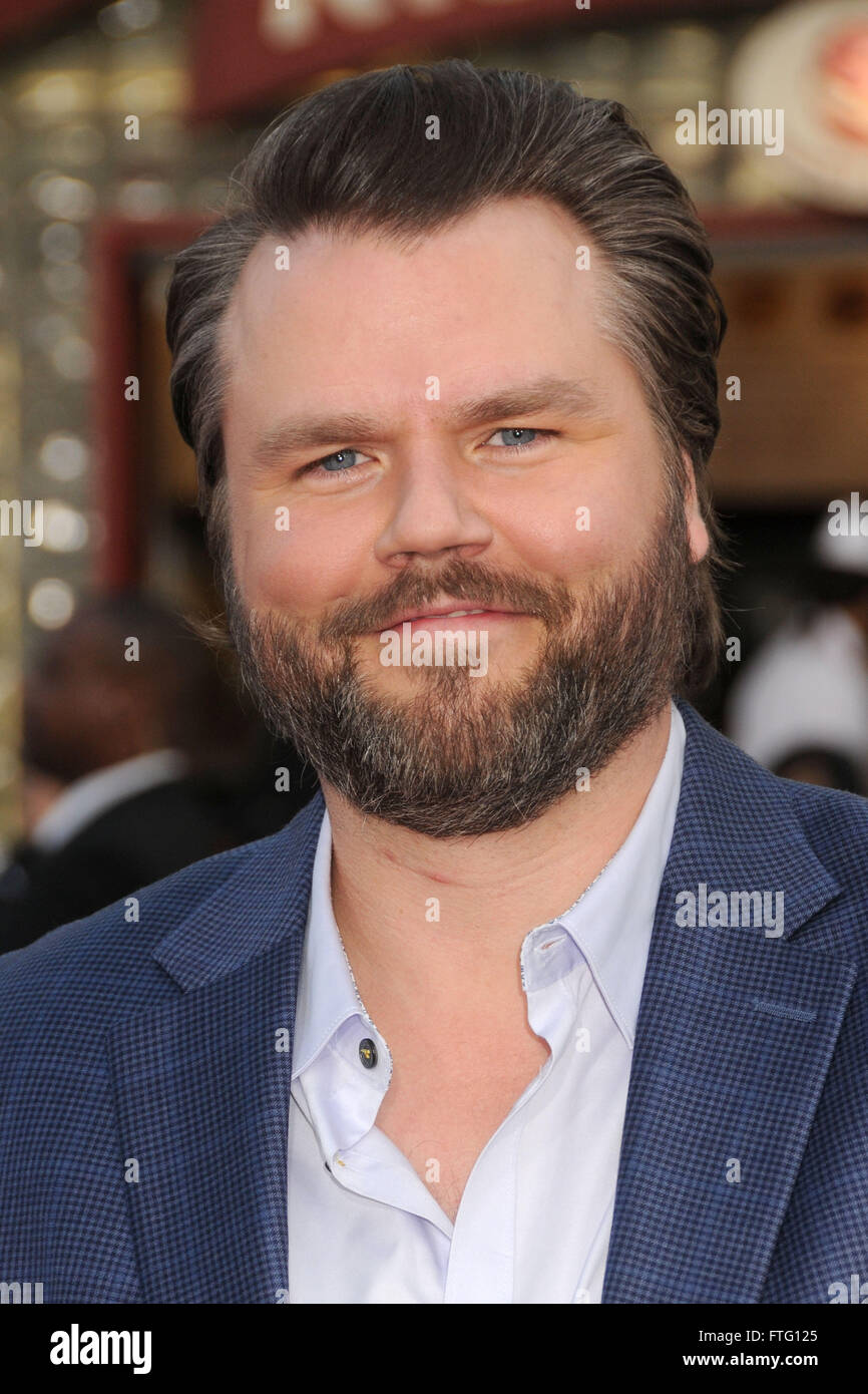 Ca tyler labine hi-res stock photography and images - Alamy
