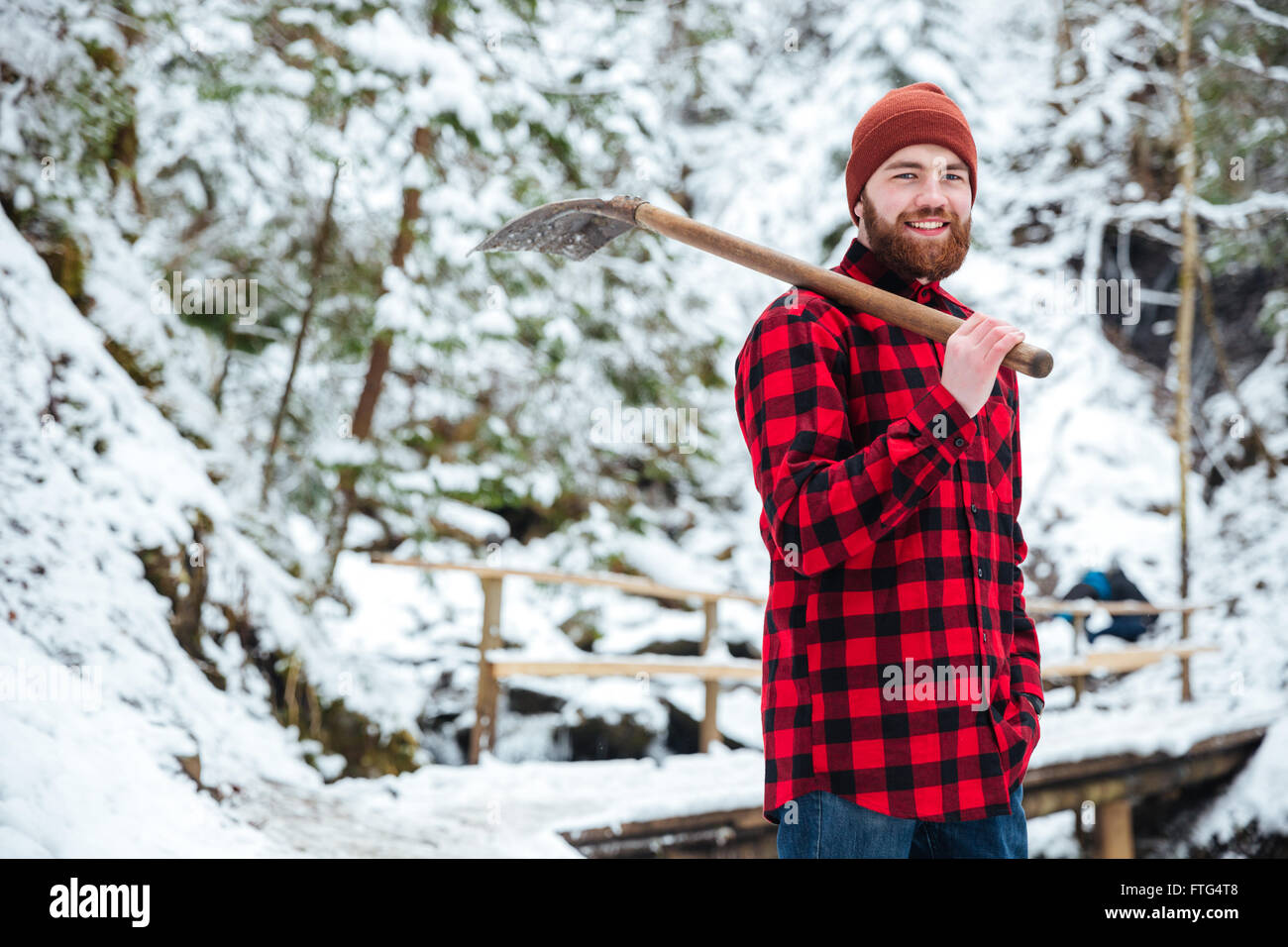 Man holding shovel hi-res stock photography and images - Alamy