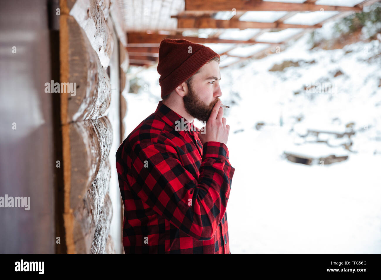 Cigarette winter snow hi-res stock photography and images - Alamy