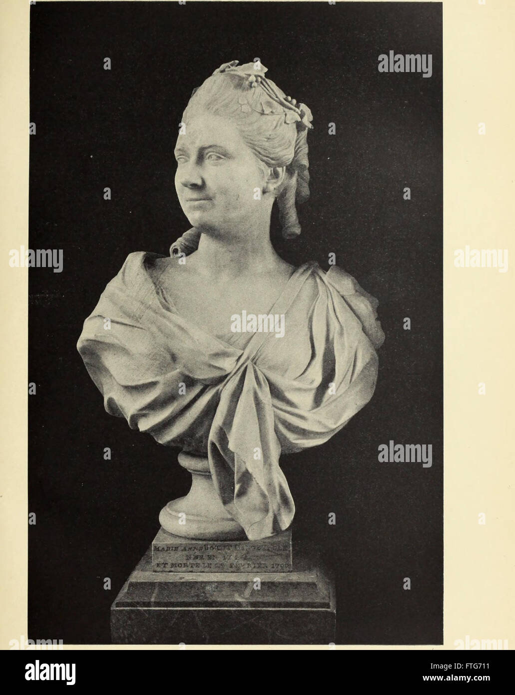A 1900 work focusing on the achievements of French architects and ...