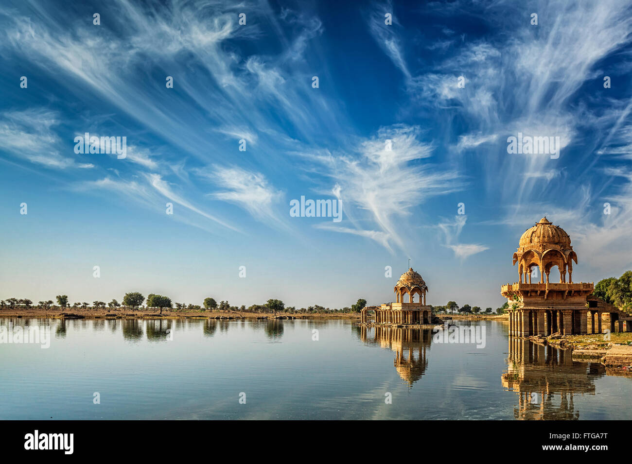 Indian landmark Gadi Sagar in Rajasthan Stock Photo - Alamy