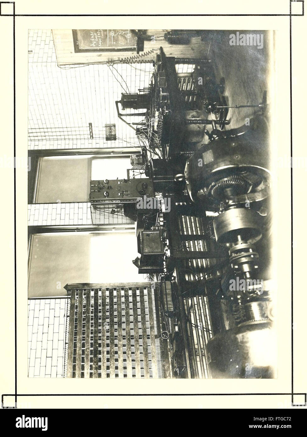 Mercury rectifier hi-res stock photography and images - Alamy