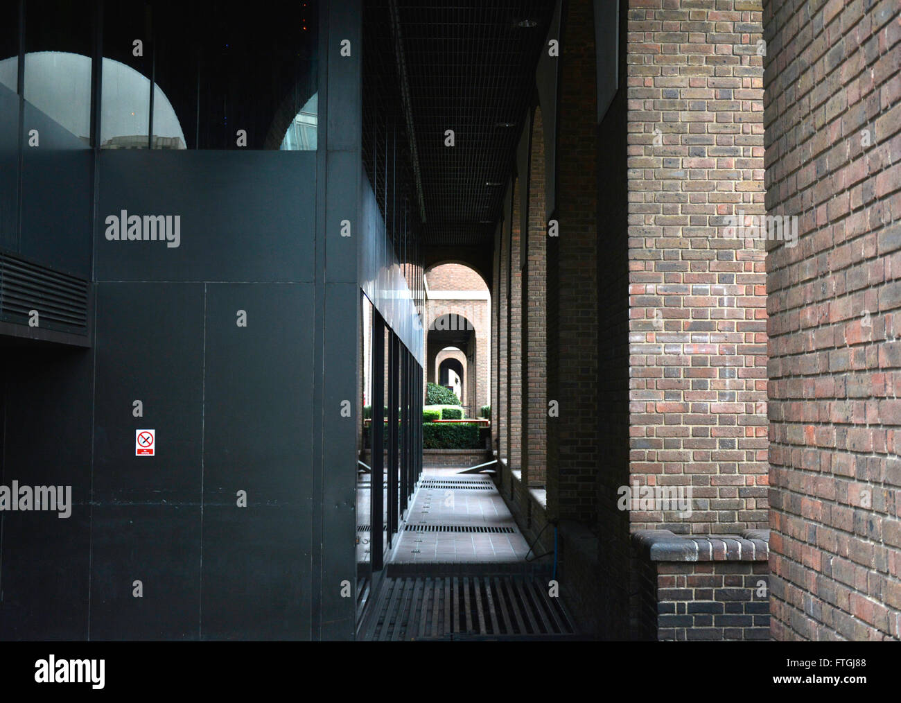 Tunnel at St. Katharine Way Stock Photo - Alamy