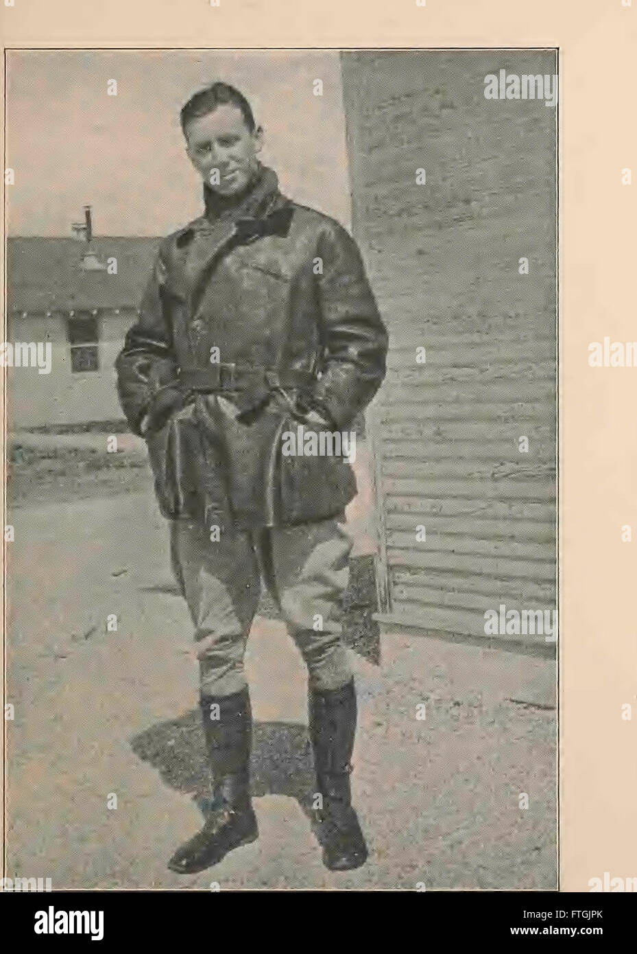 New England aviators 1914-1918; their portraits and their records (1919 ...