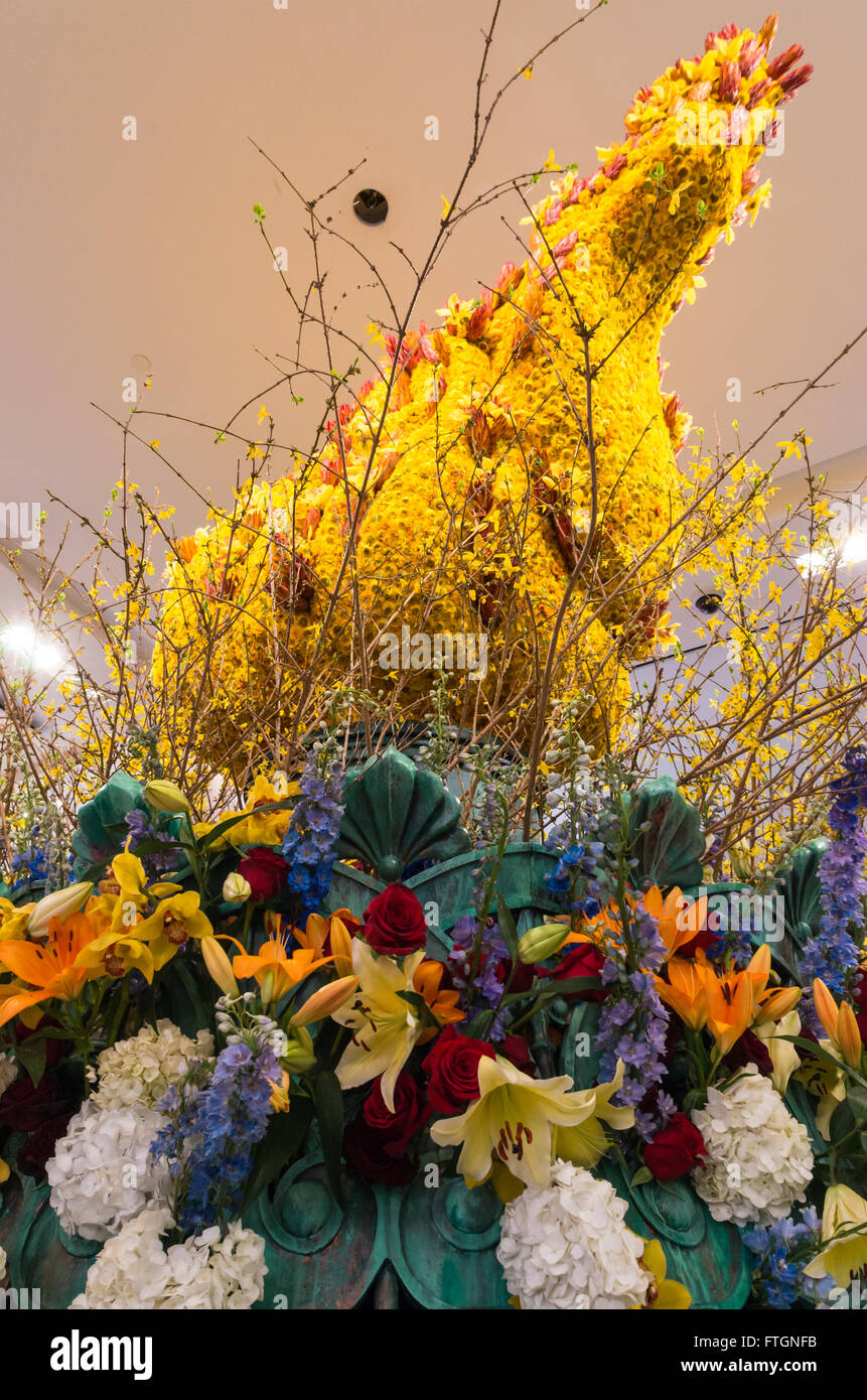 Statue of liberty flowers hi-res stock photography and images - Alamy
