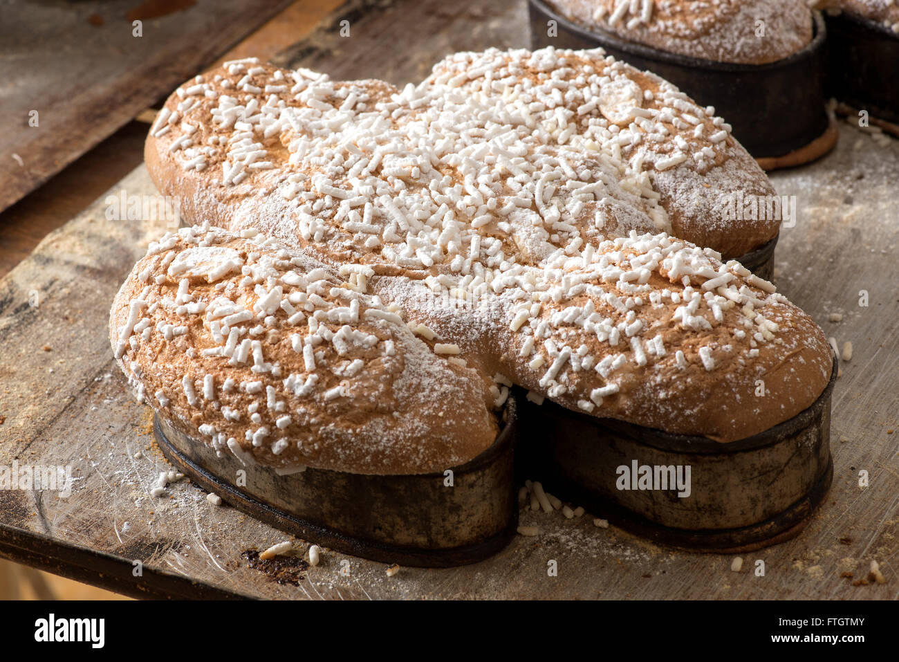 Traditional classic Italian colomba cake for celebrating Easter Stock ...