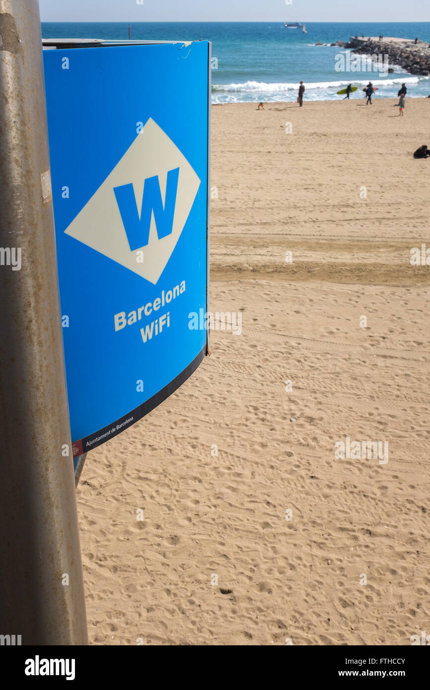 Wifi on the beach hi-res stock photography and images - Alamy