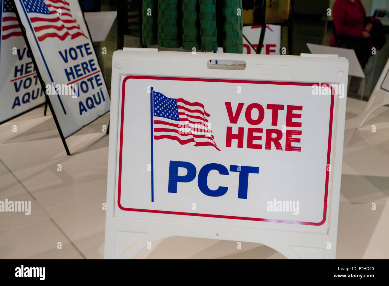 Vote Here sign - USA Stock Photo - Alamy