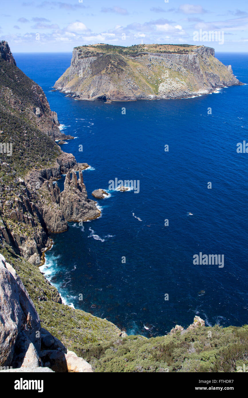 Tasman Island and the cliffs of the Tasman Peninsula Stock Photo - Alamy