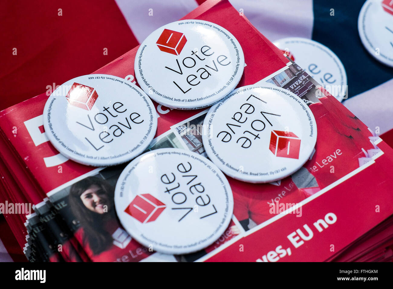 Brexit supporting hi-res stock photography and images - Alamy