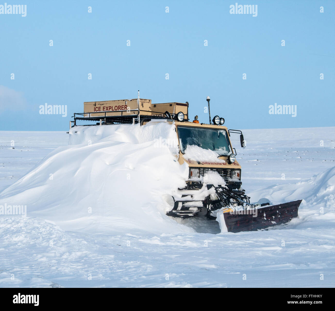 Explorer snow buried hi-res stock photography and images - Alamy