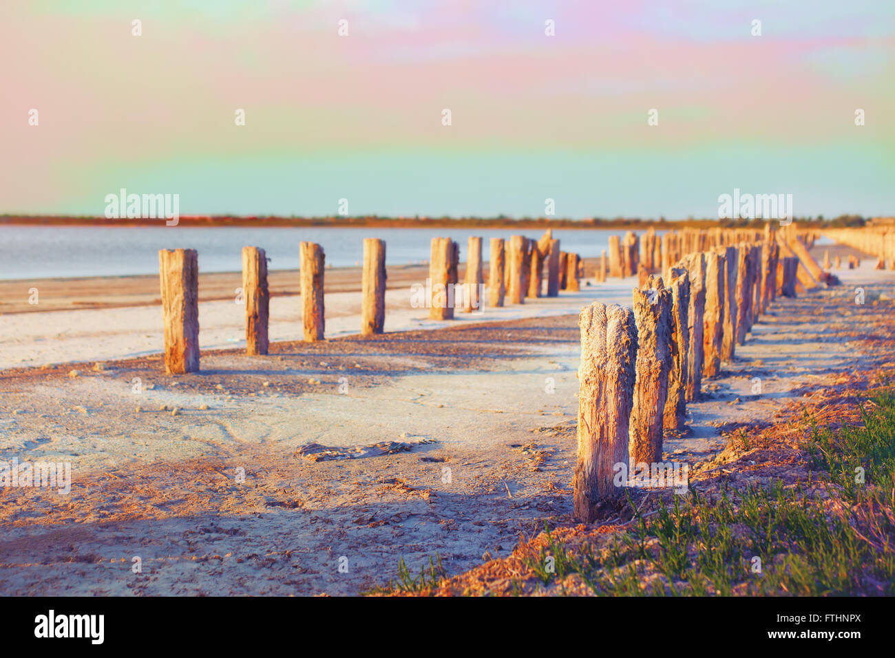 Old pier pole hi-res stock photography and images - Alamy
