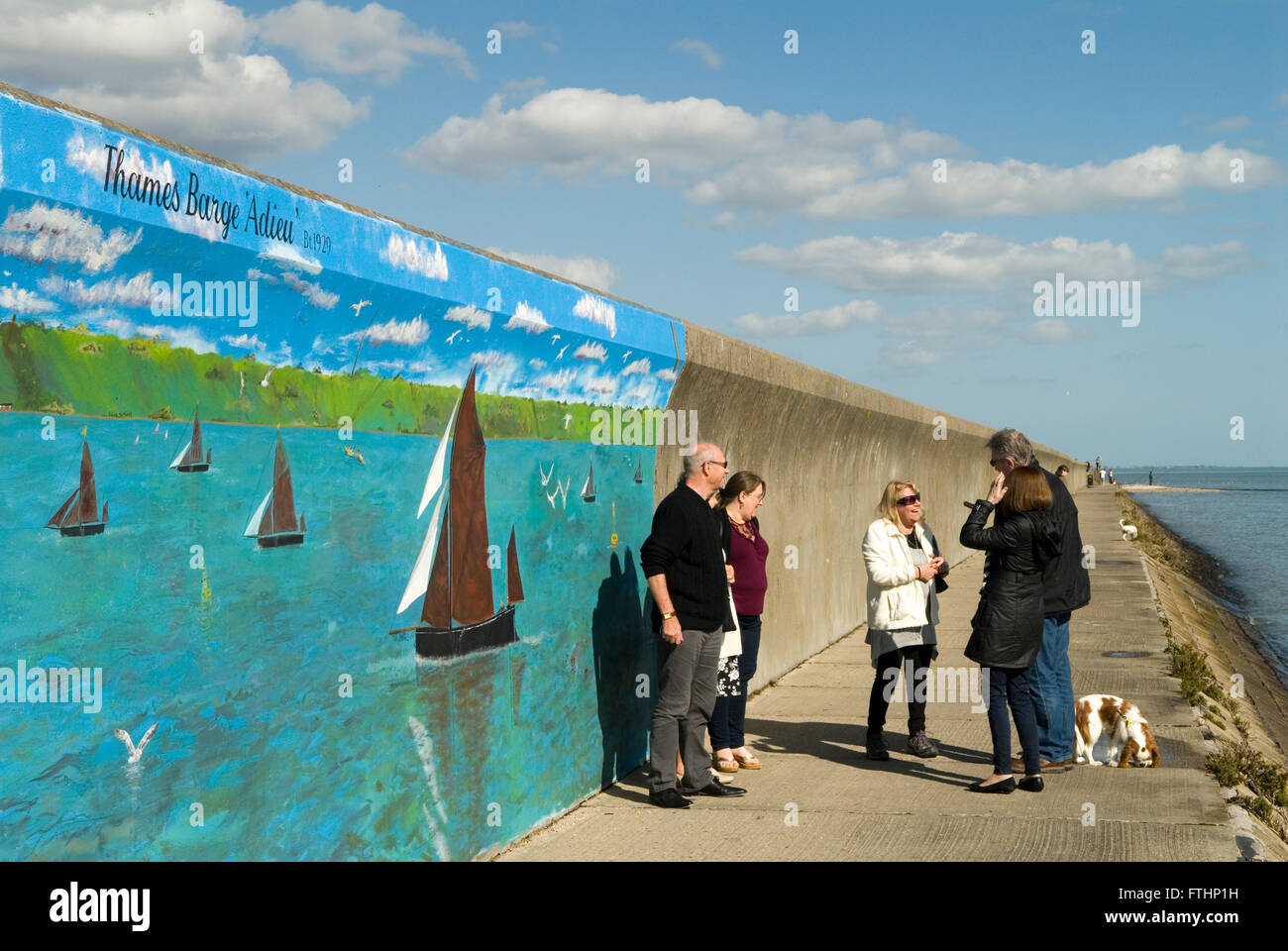 Sea wallwall hi-res stock photography and images - Alamy