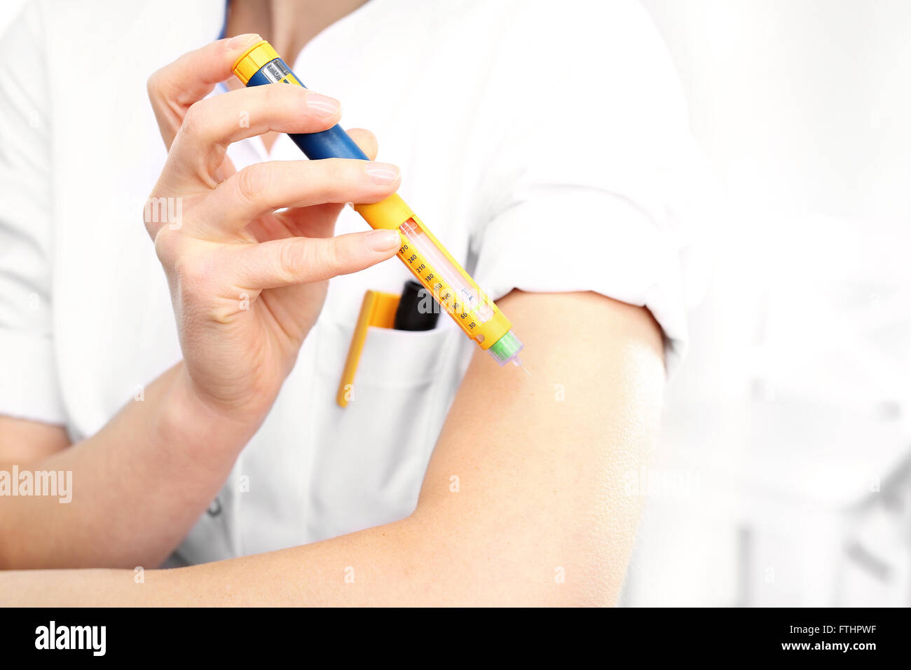 Diabetes injection insulin woman hi-res stock photography and images ...