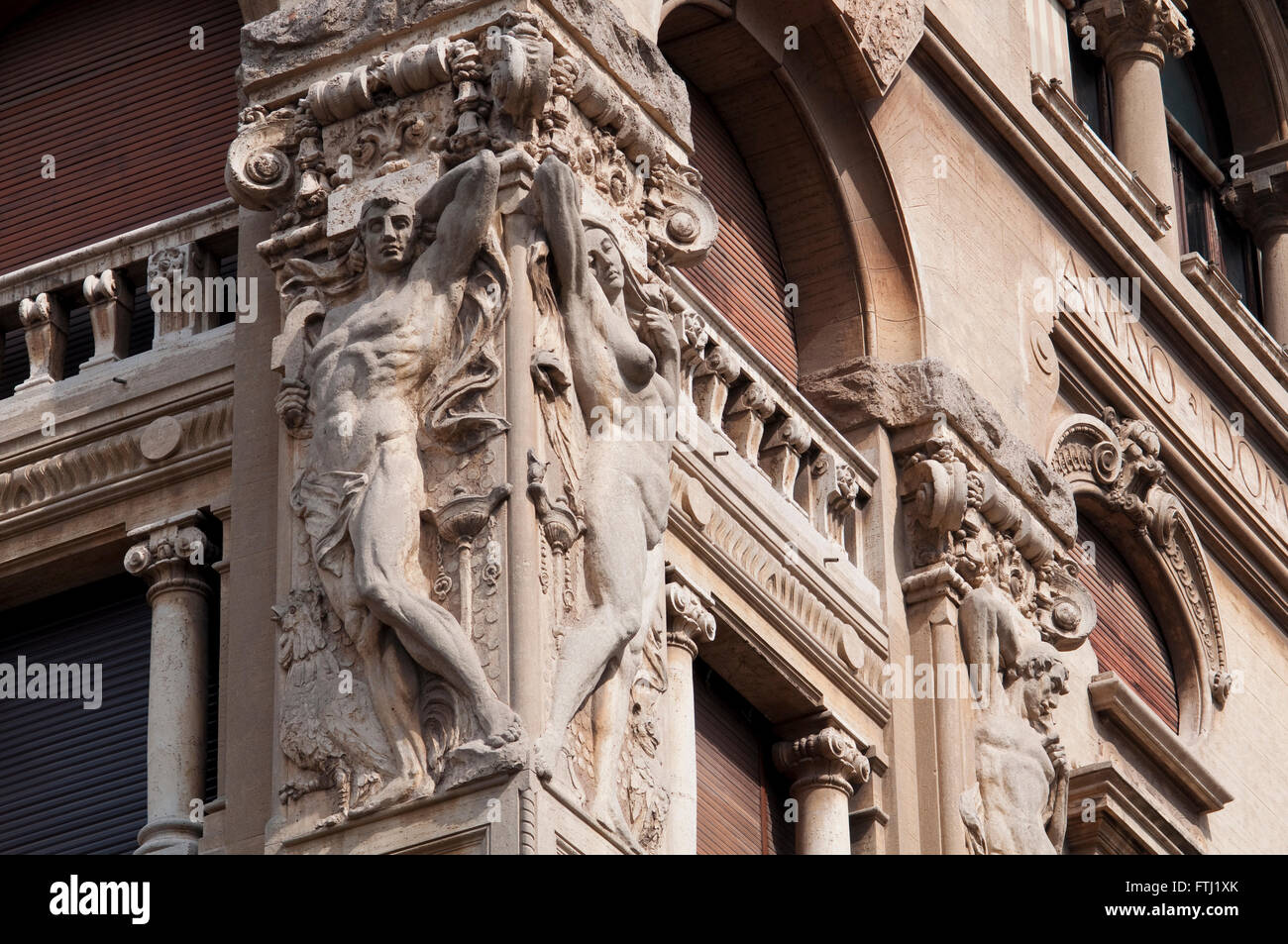 Coppede quarter hi-res stock photography and images - Alamy