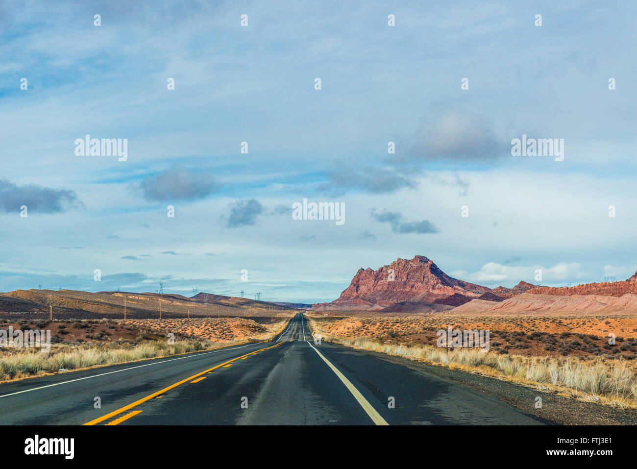 Perfectly smooth America highway across the endless desert Stock Photo ...