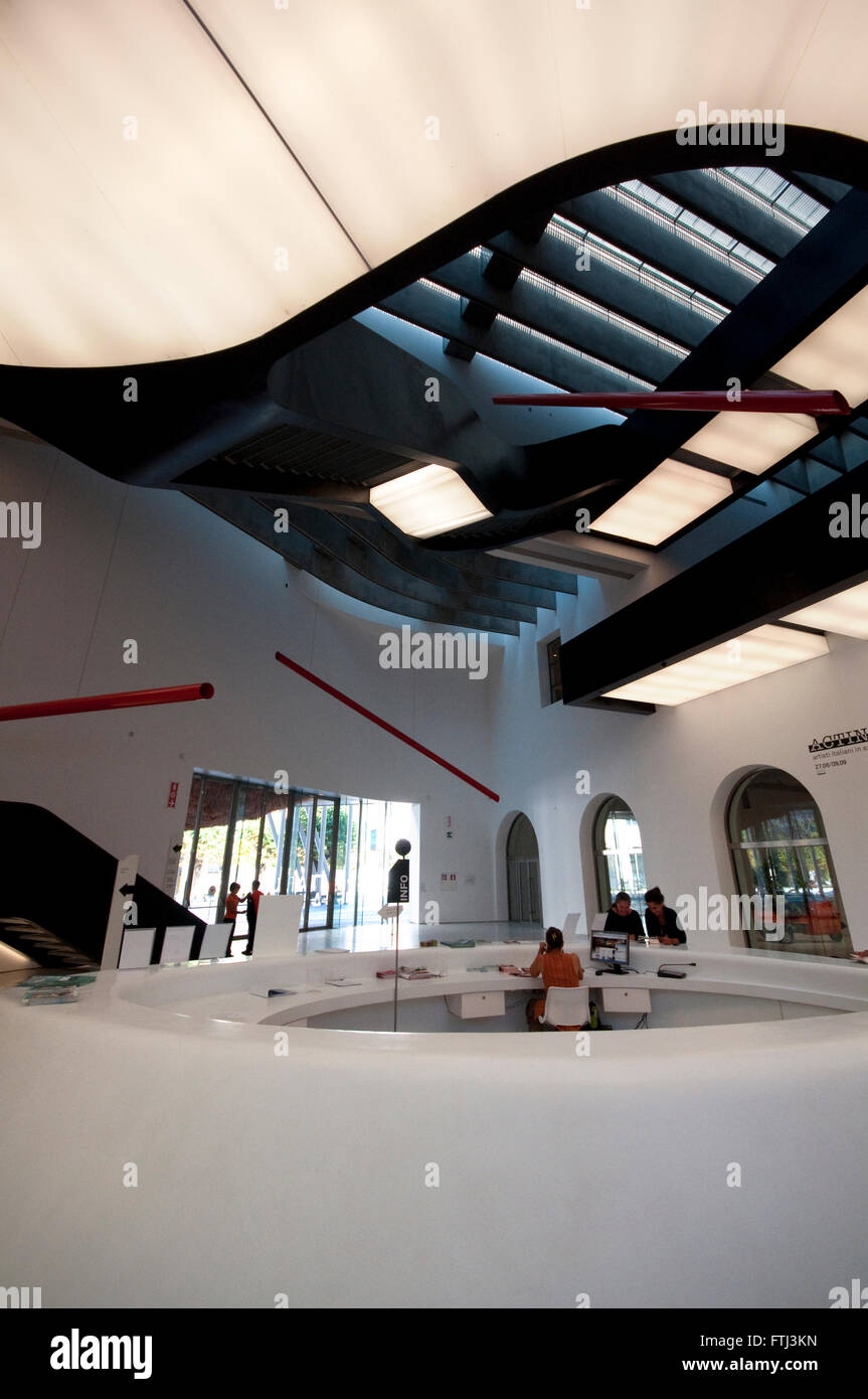 Zaha hadid roma hi-res stock photography and images - Alamy