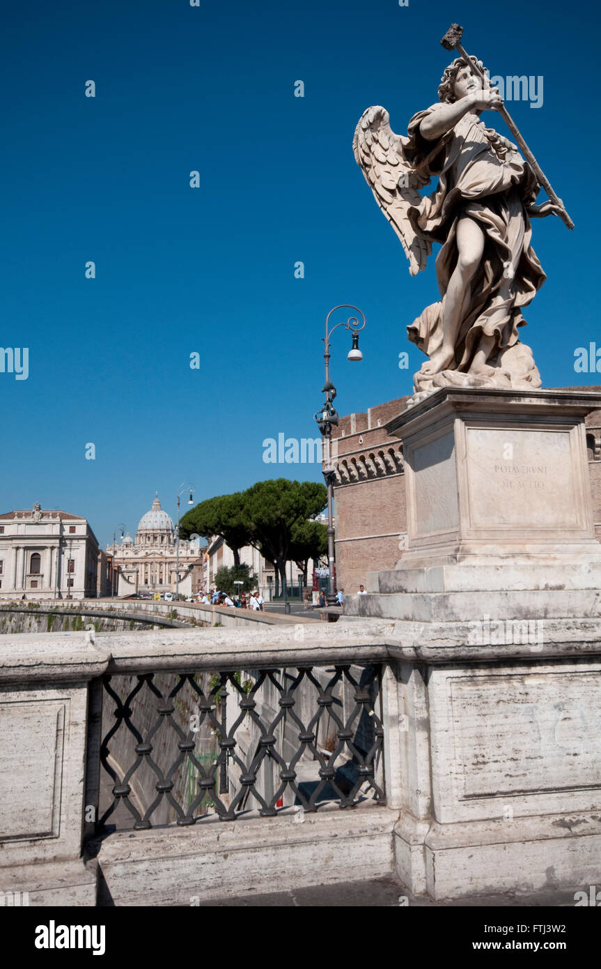 Angelo bridge sculpture hi-res stock photography and images - Alamy