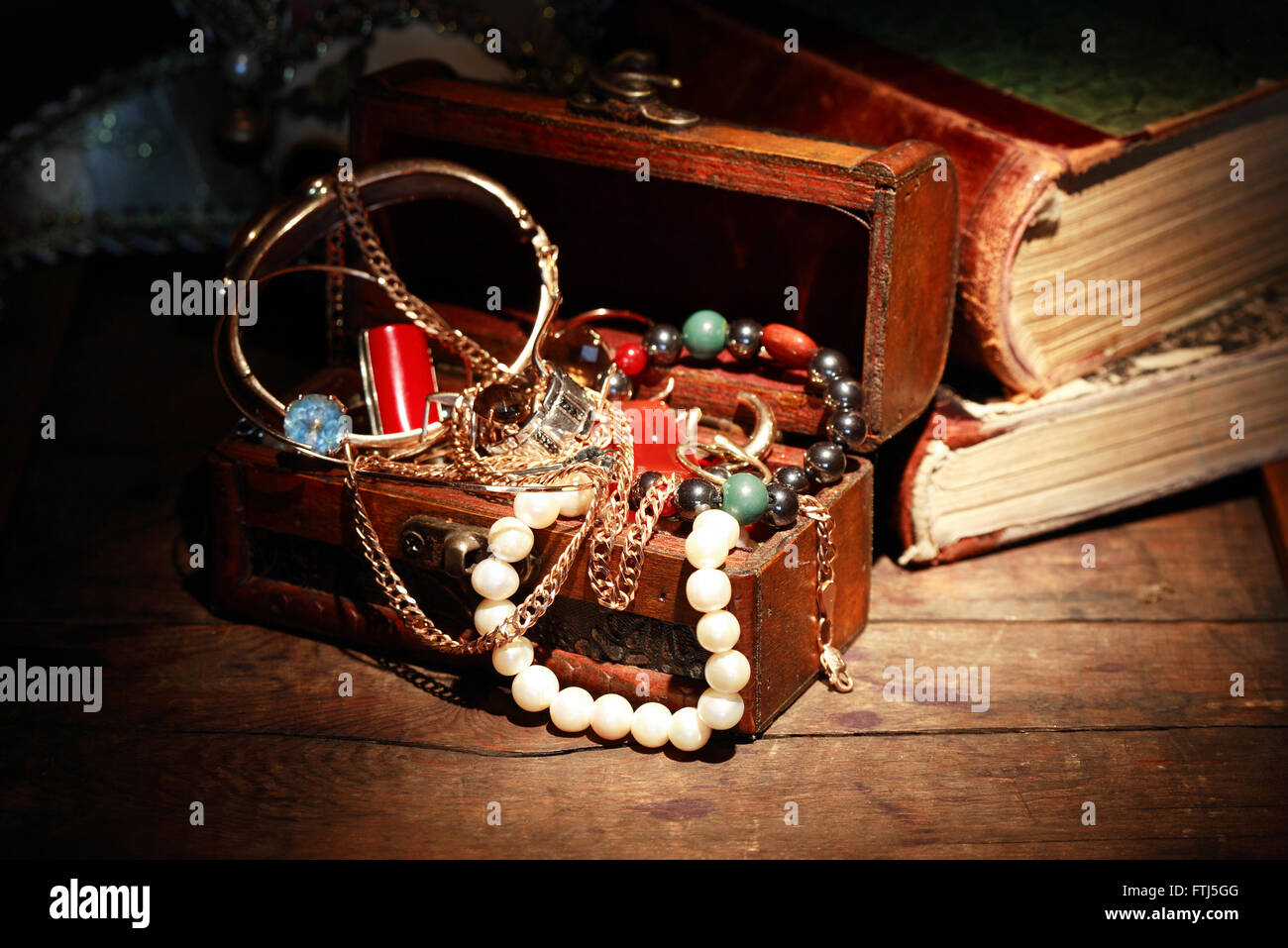 Jewelry Box Wallpaper Hd Desktop