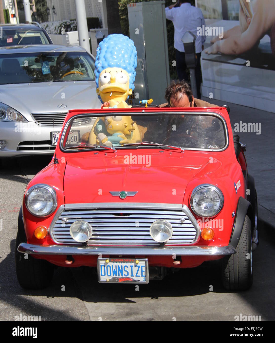 Maggie simpson hi-res stock photography and images - Alamy