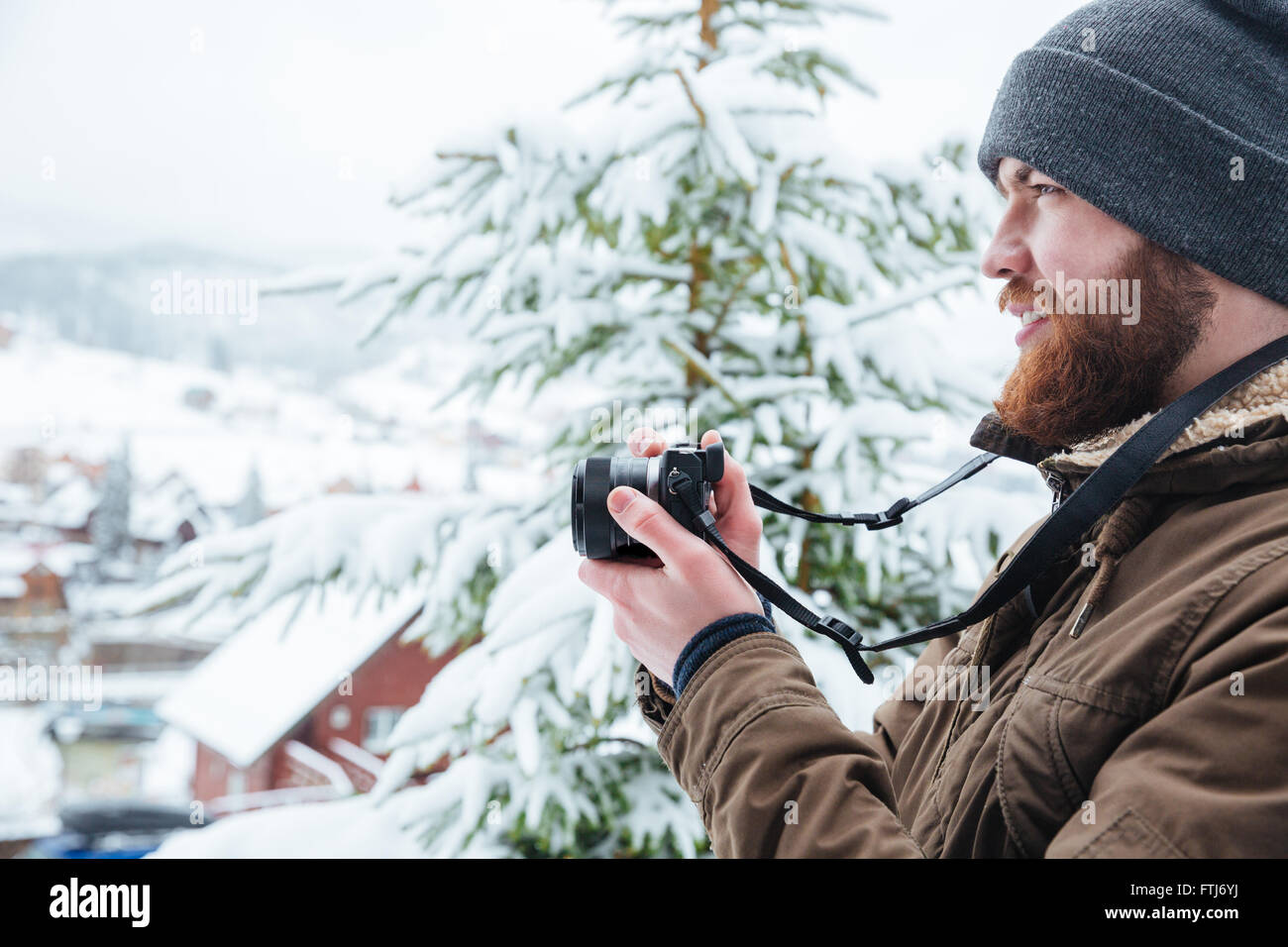 Man snow profile hi-res stock photography and images - Alamy